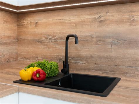 Якою водою потрібно мити овочі та фрукти не кожен дасть правильну