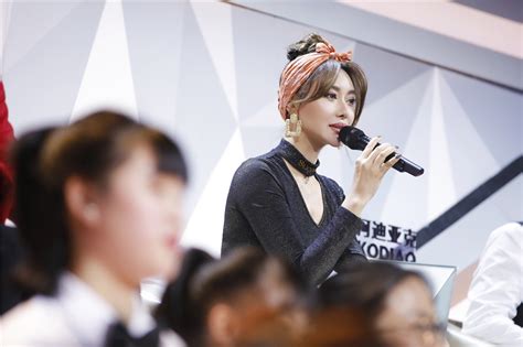 爱戴《音浪合伙人》展扎实音乐功底 现场称汪苏泷为初恋凤凰网