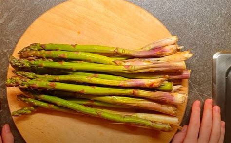 Как приготовить спаржу зеленую на сковороде рецепт с фото пошагово