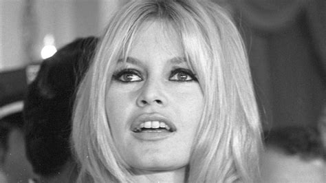 The 7 Best Beauty Shops in Paris | Vogue