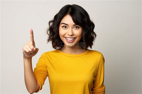 举起一根手指的女子高清图片下载 正版图片601049213 摄图网