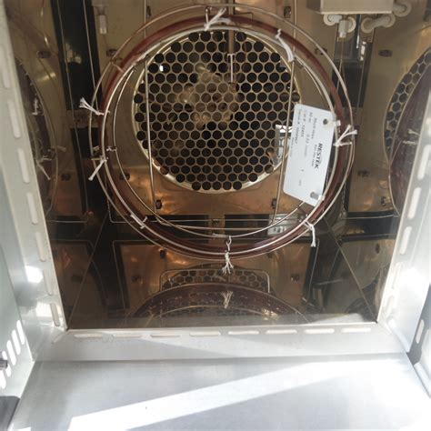 Used Thermo Focus GC System With S SL Inlet And FID Detector