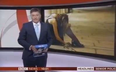 Bbc Newsreader Simon Mccoy Mistakes Packet Of Paper For Ipad Video Ibtimes Uk