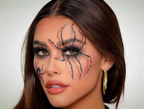Madison Beer As A Black Widow Halloween 2020 Amazing Halloween