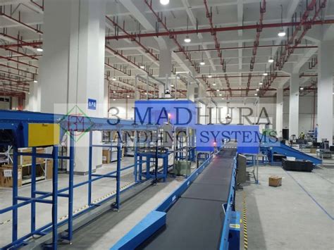 3 Madhura Sorting Conveyor System For Industrial Material Handling Capacity 200 Kg Feet At