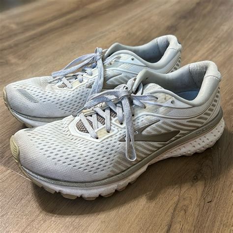 Brooks Shoes Brooks Ghost 2 White 7 Poshmark