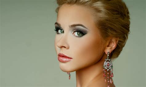 Makeup Tips For Green Eyes And Blonde Hair Makeup Vidalondon