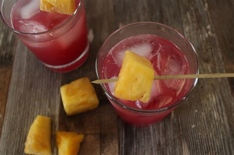 The Baewatch A 3 Ingredient Rum Cocktail Eatdrinkfrolic
