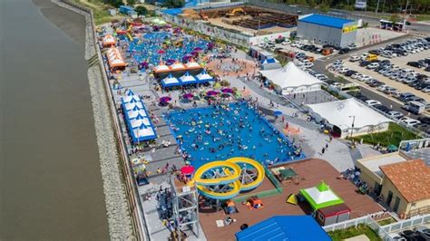 도심 속 피서지 군산 야외수영장 내달 7일 개장