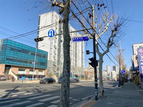 양천구 신월동에 책방 겸 위스키바『책 오늘을 향유』가 오픈했대 강서통신