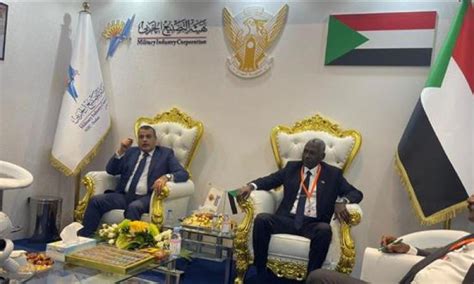 وزير الإنتاج الحربي يزور الجناح السوداني بمعرض الدفاع Idex 2023