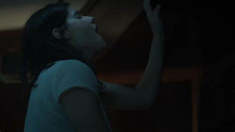 Alexandra Daddario New Sex Scene Fappenist