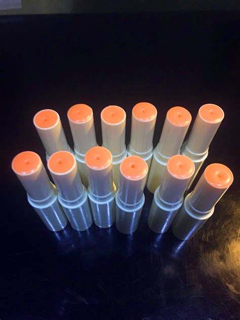 天然变色口红唇膏滋润保湿正品持久防水防掉色润护彩咬唇妆女包邮 虎窝淘