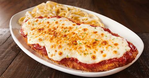 Olive Gardens Giant Chicken Parm Is Back—and Its A Foot Long