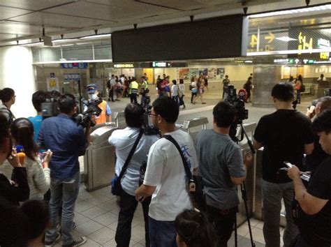台北市地铁站发生持刀砍人事件（图）时政中国台湾网