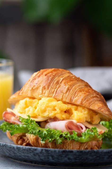 23 Croissant Sandwich Recipes Youll Love Insanely Good