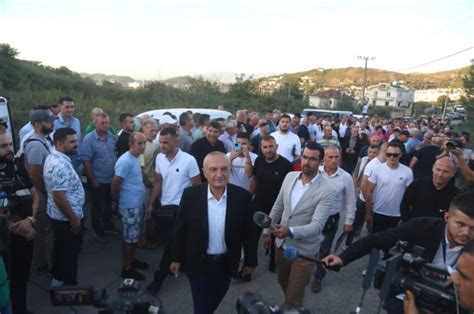 Протест во Тирана организиран од Илир Мета