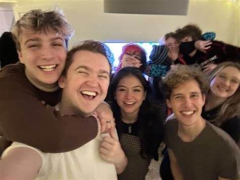 Pin By Spence On Multiple Ccs I Have No Friends People Youtubers