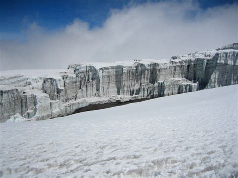 킬리만자로 산 여행 풍경 호텔 네모판