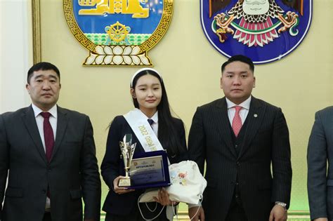 Нийслэлийн шилдэг хүүхдүүдийг шалгарууллаа Hunnu Mn