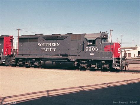 Gp35r Sp 6303 Rebuilt Gp35 For Sp In 1977 Train Pictures Model