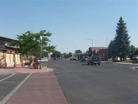 Powell Wy N Clark St Looking North Powell Wy Photo Picture Image