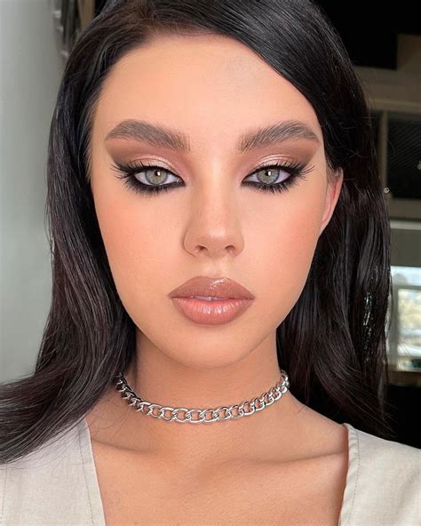 Evening Looks Makeup Siren Smokey Eyes Makeup Smokey Fox Eye Makeup