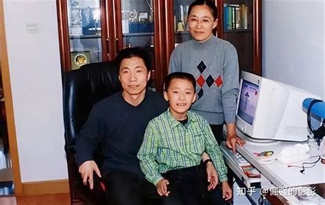 故事航天英雄杨利伟背后是女儿的夭折和妻子的离职的苦楚 知乎