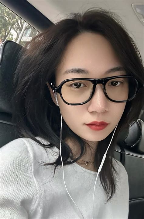 正妹 Julia 看板 Beauty Mo PTT 鄉公所