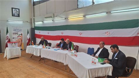 رأی‌گیری انتخابات ریاست جمهوری ایران در 98 کشور و 138 نمایندگی خارج کشور افزایش مشارکت ایرانیان