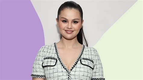 Selena Gomez Confirms It S One Piece Summer In The Perfect Textured Mocha Swimsuit Glamour Uk