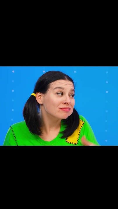 페퍼로니 피자를 먹는 중입니다 Youtube