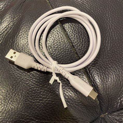 Usbとtypecのケーブル メルカリ