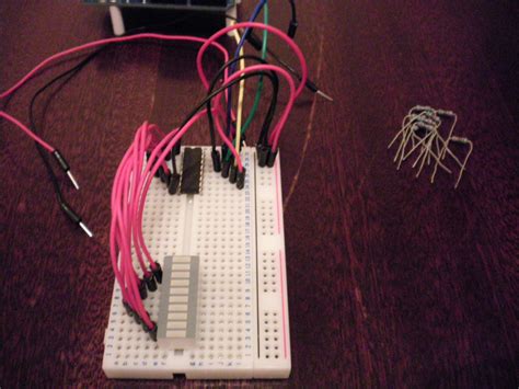 8 Led Chaser With 74hc595 8 Bit Shift Register Trybotics