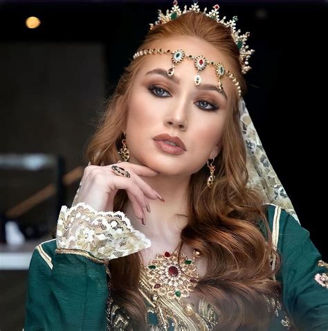 الجمال الجزائري In 2022 Russian Fashion Women Beauty
