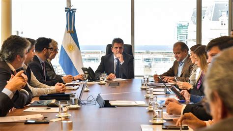 Massa Define Con Su Gabinete La Eliminación Del Impuesto A Las Ganancias