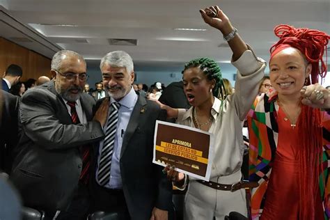 Ccj Do Senado Aprova Aumento De Cotas Raciais Em Concursos P Blicos M Dia Ninja