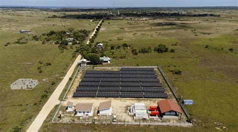 Солнечная энергия уже победила ─ теперь начинается настоящая работа чтобы принести свет тем