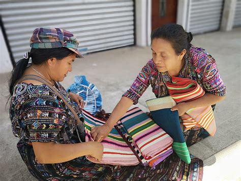 The Weaving Process Trama Textiles Womens Weaving Cooperative