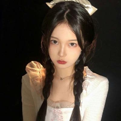 最新ins风真人甜妹头像合集 16张 女生头像 刻爱头像网