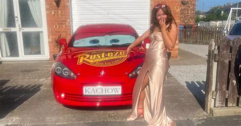 Ka Chow Footage Of Hull Teenager Being Surprised With Lightning