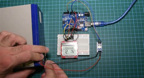 diy voltmeter with arduino and a nokia 5110 display 6 steps with