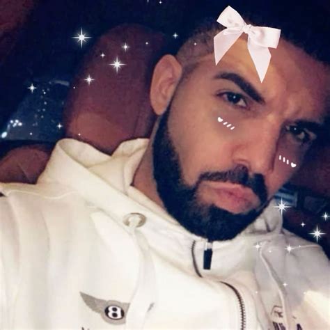 Pin By Bianca R On Gyat Staff Drake Funny Drake Photos Drake Funny