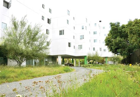 2022 Asla Residential Design Award Of Honor Crest Apartments A Restorative Parallel For