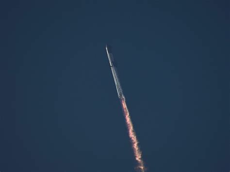 Spacexs Massive Rocket Starship Explodes 4 Minutes After Liftoff Wrvo Public Media