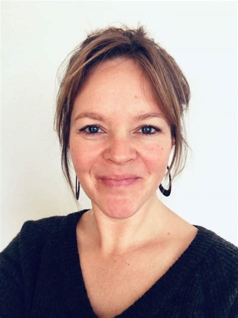 Nanda Kok And Host Retraitecentrum Zonnehuis