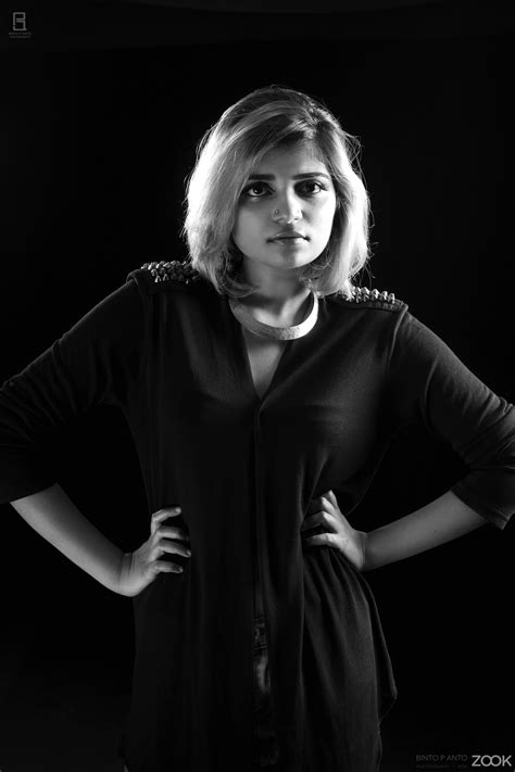 MINIMAL FASHION PORTFOLIO On Behance