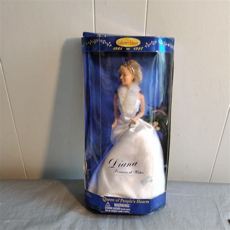 1997 Princess Diana Doll Queen Of Peoples Hearts In Box By Street