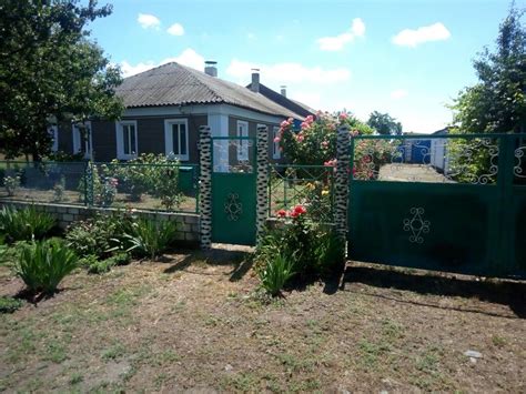 Продается дом в центре села 10 000 Продаж будинків Добре на Olx