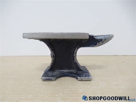 Small Blue Globe Master Anvil B7b